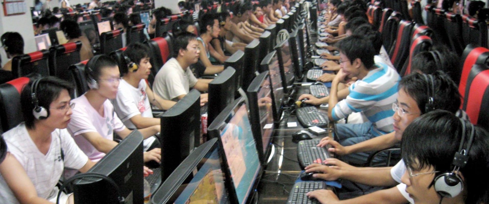 The Evolution of Online Gaming: From the 1950s to the Present Day